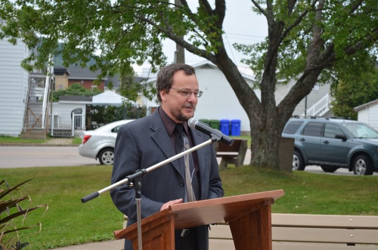 Alain Michaud relève un important défi aux bibliothèques de Sherbrooke ...