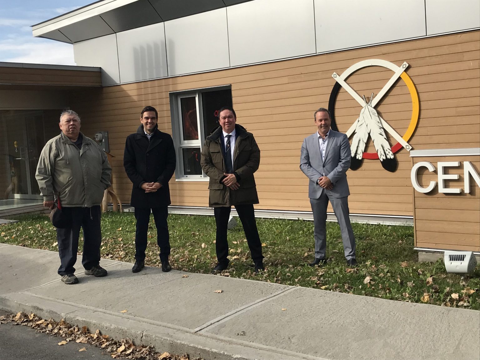 Visite économique en Haute-Mauricie pour Charles Milliard - L’Écho de ...