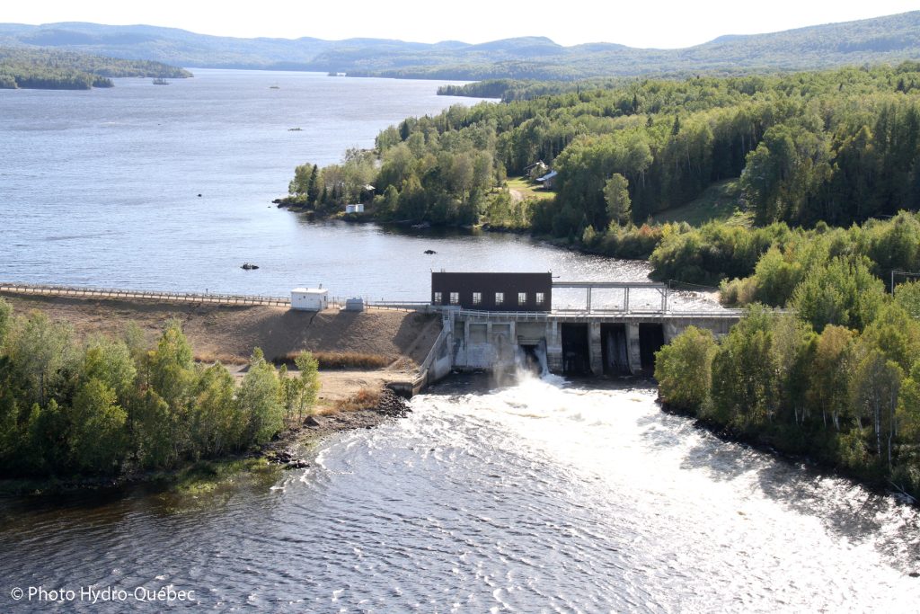 Fermeture partielle du lien interrives du barrage de la Manouane-C du ...