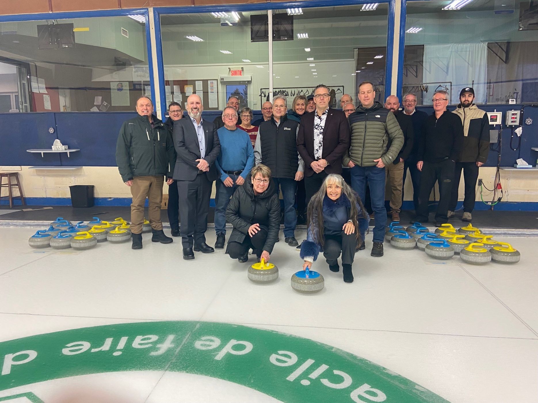 Club de golf et curling: Nouvelles glaces de curling inaugurées - L ...
